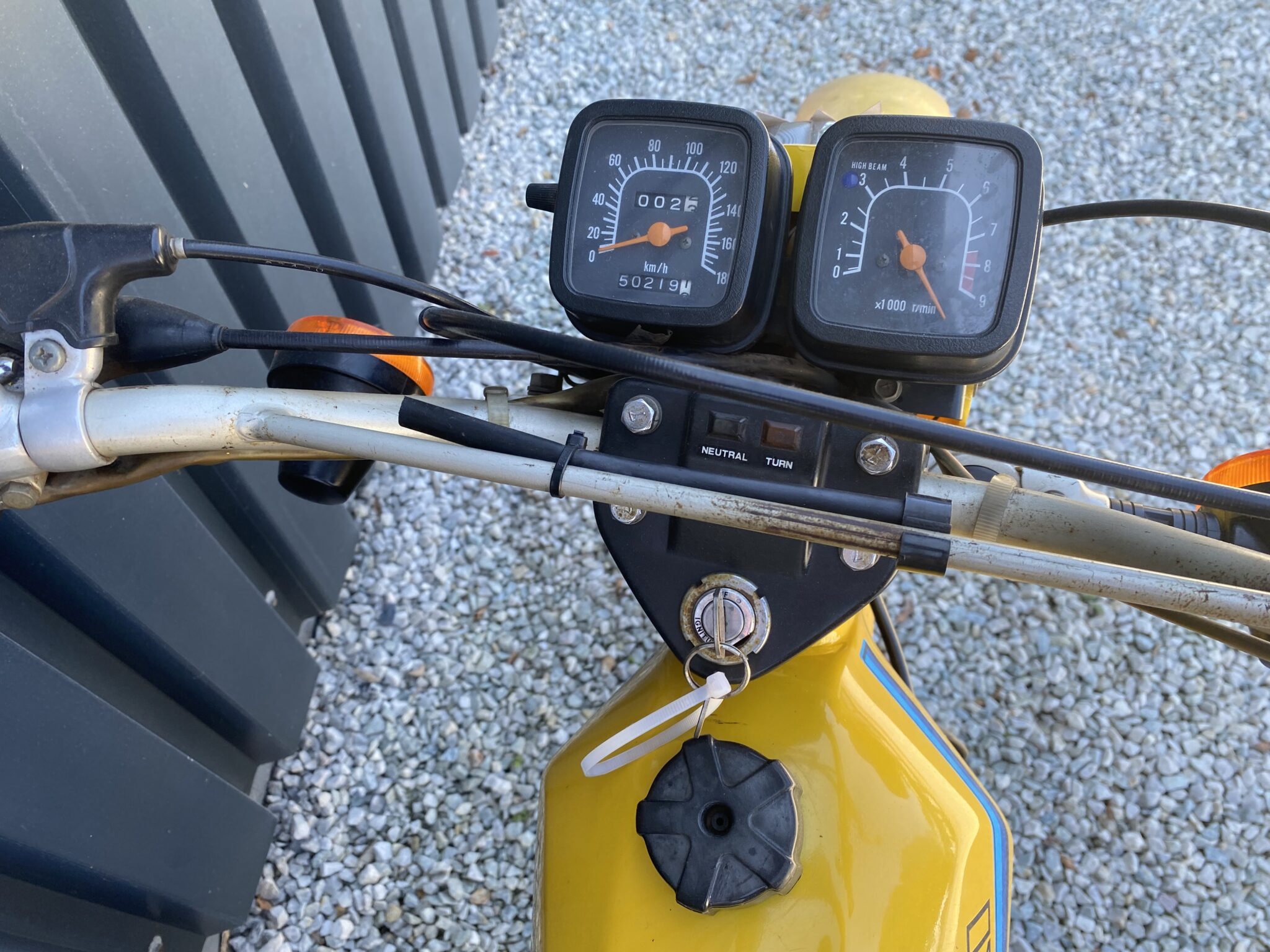 Suzuki DR500 - Mr. Classic Motorcycles